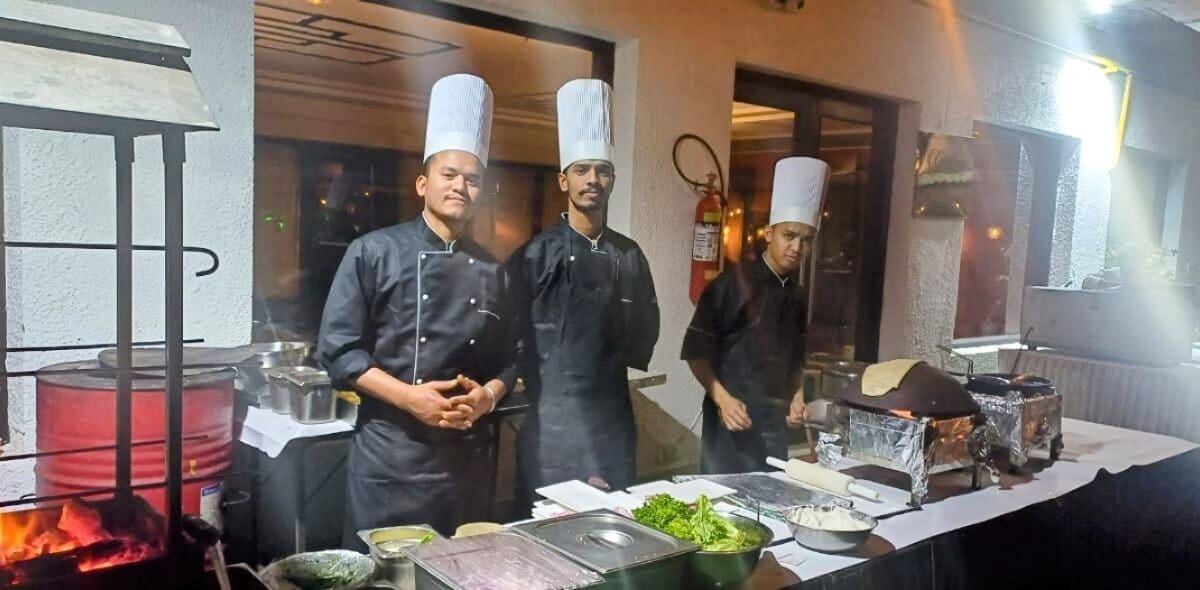 New Friends Club Hosts A Delightful Kabab Festival - Samvada Broadcast